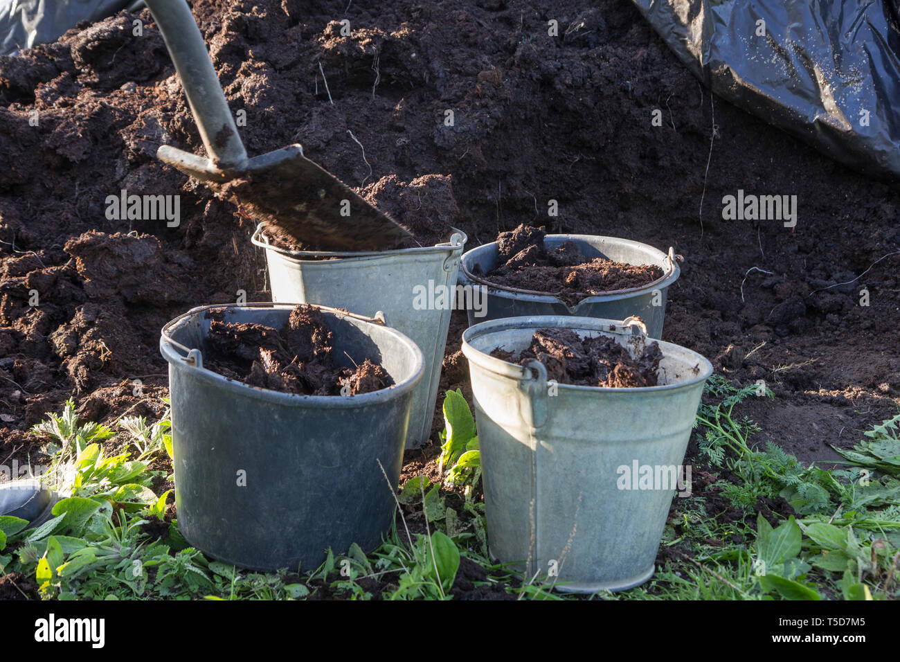 Compost farm fertilizer hi-res stock photography and images - Alamy