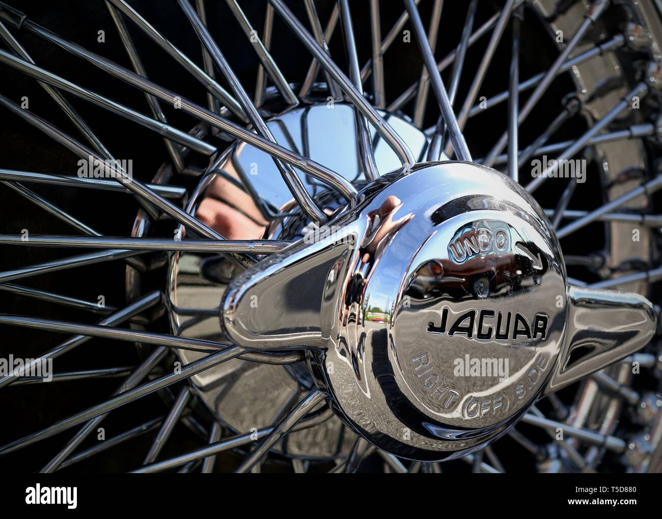 Old spoke car wheel hi-res stock photography and images - Alamy