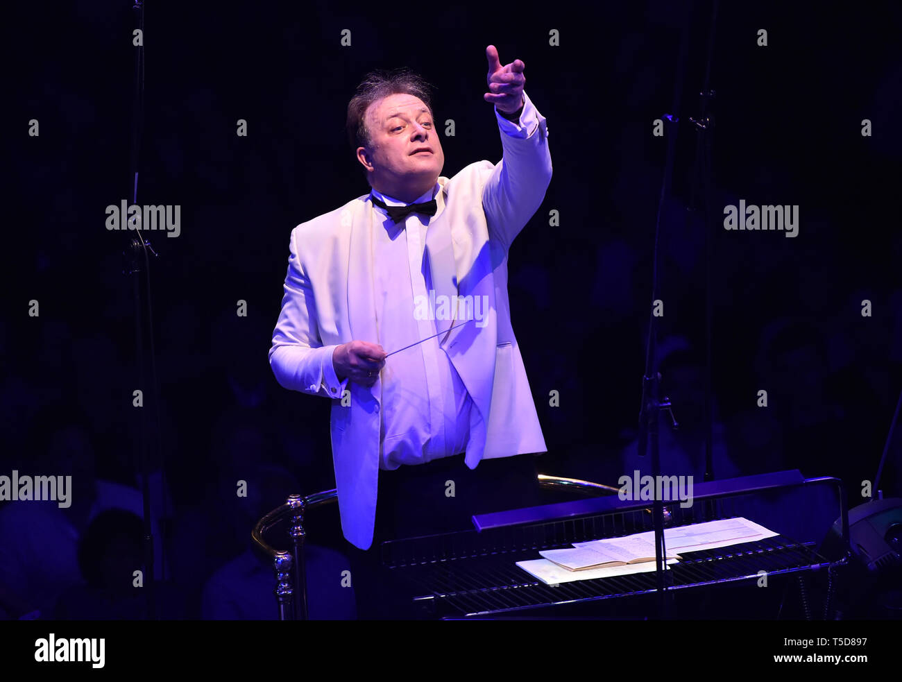 Conductor Michael Seal conducts the City of Birmingham Symphony ...