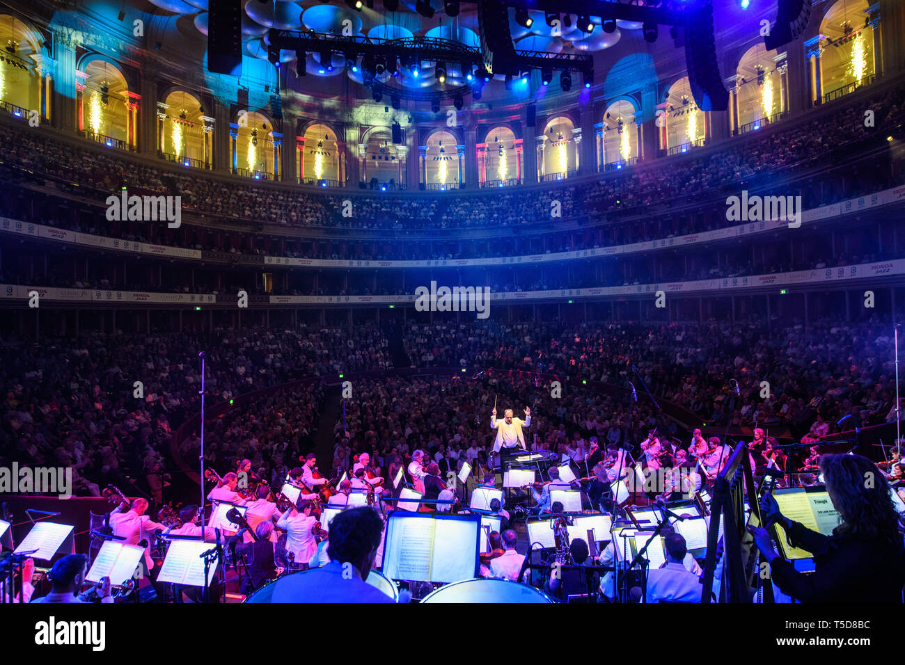 Conductor Michael Seal conducts the City of Birmingham Symphony ...