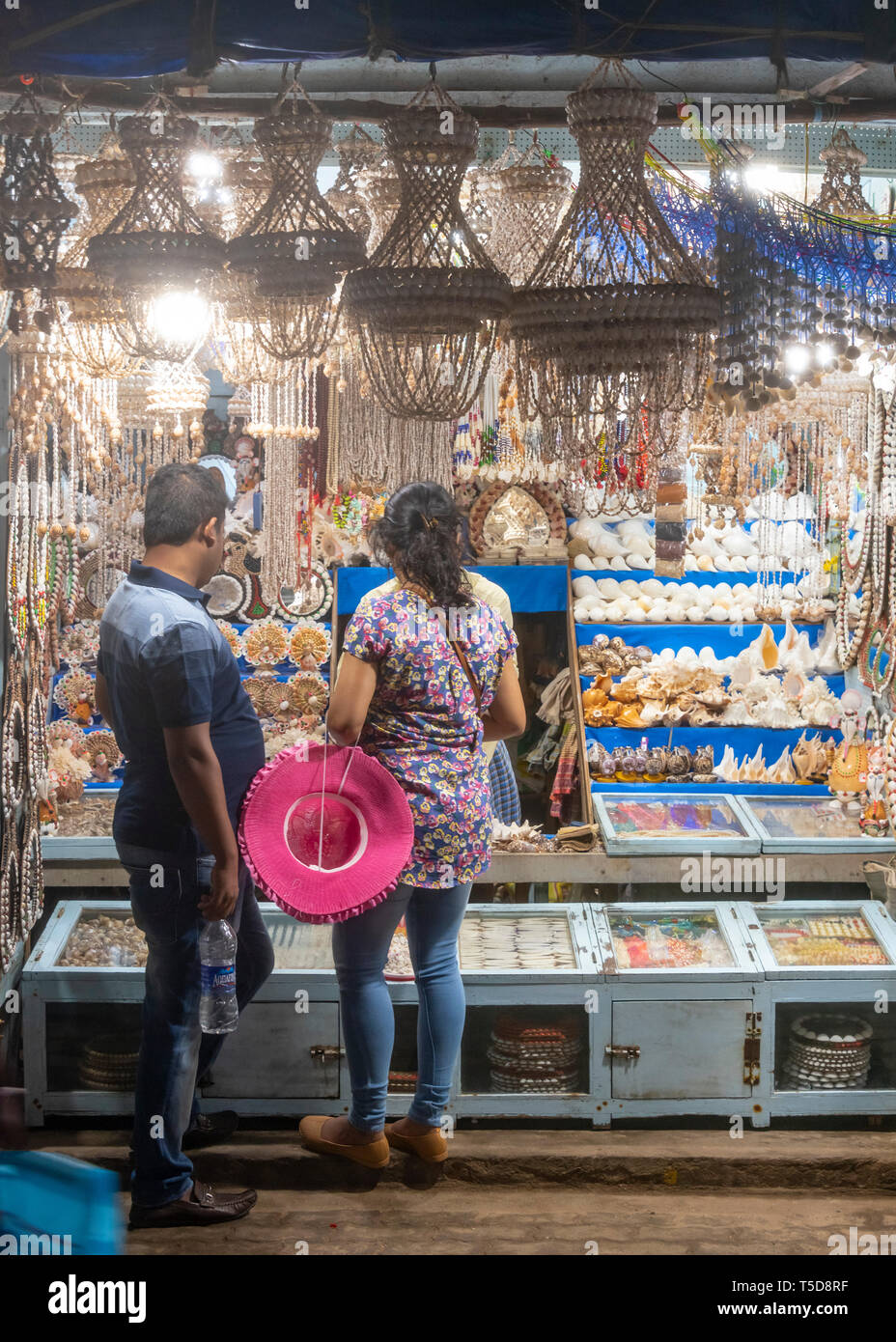 India sea shells hi-res stock photography and images - Alamy