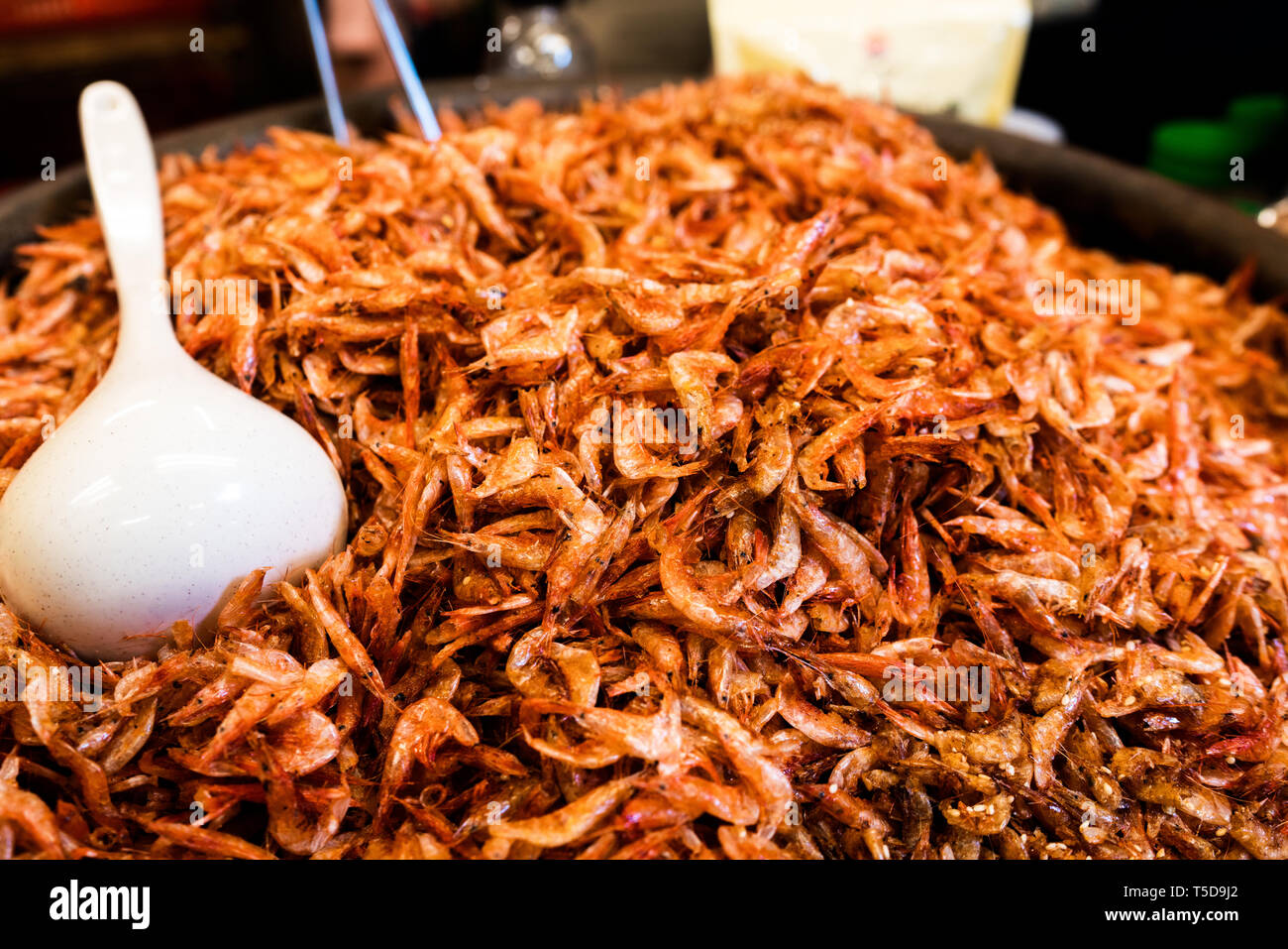 Dried prawns hi-res stock photography and images - Alamy