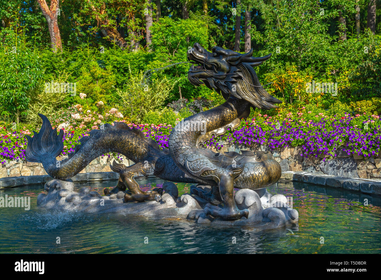 Fountain of dragons hi-res stock photography and images - Alamy