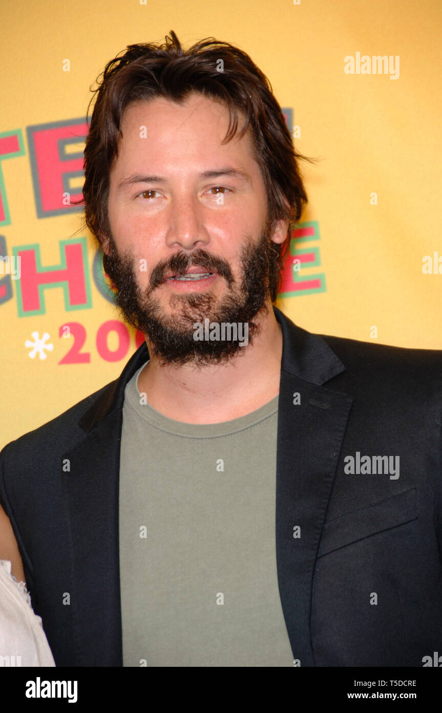 LOS ANGELES, CA. August 20, 2006: Actor KEANU REEVES at the 2006 Teen ...