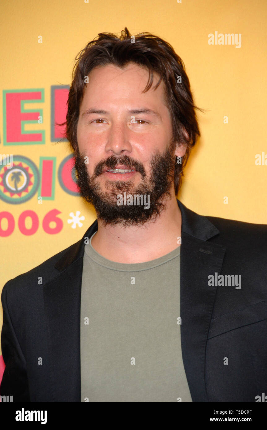 LOS ANGELES, CA. August 20, 2006: Actor KEANU REEVES at the 2006 Teen ...