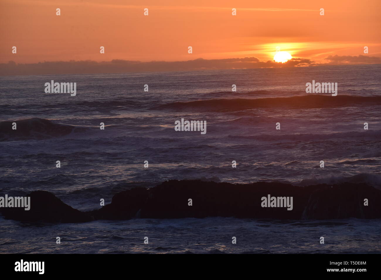 Sunsetinsequence hi-res stock photography and images - Alamy