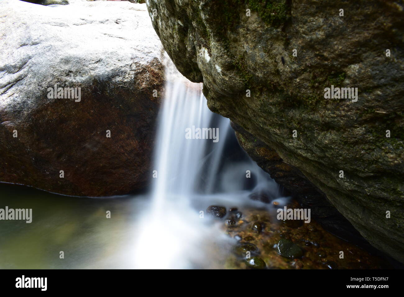Kurangani Waterfalls In Tamil Nadu Stock Photo - Alamy
