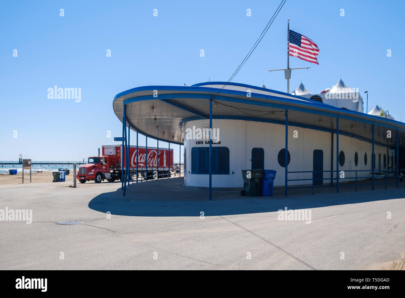 Castaways Beachside bar at North Avenue Beach in Chicago, USA Stock ...