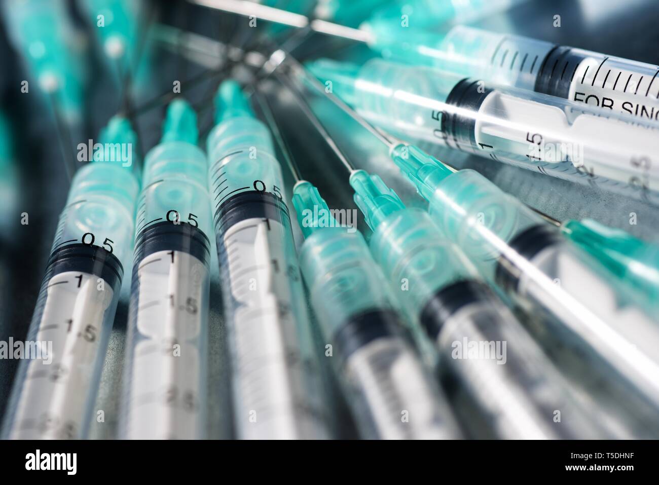 Close-up of a group of syringes Stock Photo - Alamy