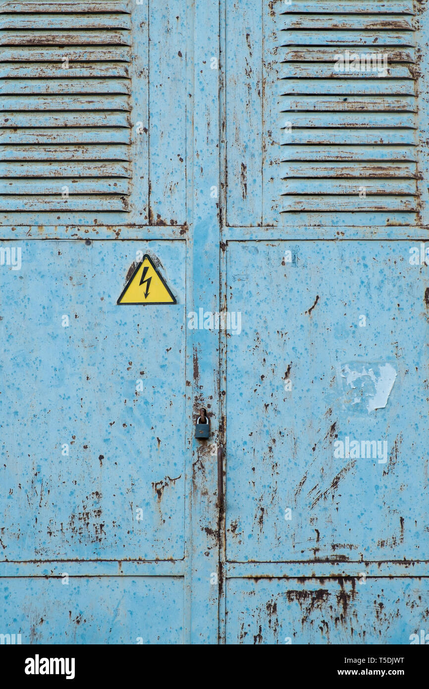 Shock prevention sign hi-res stock photography and images - Alamy