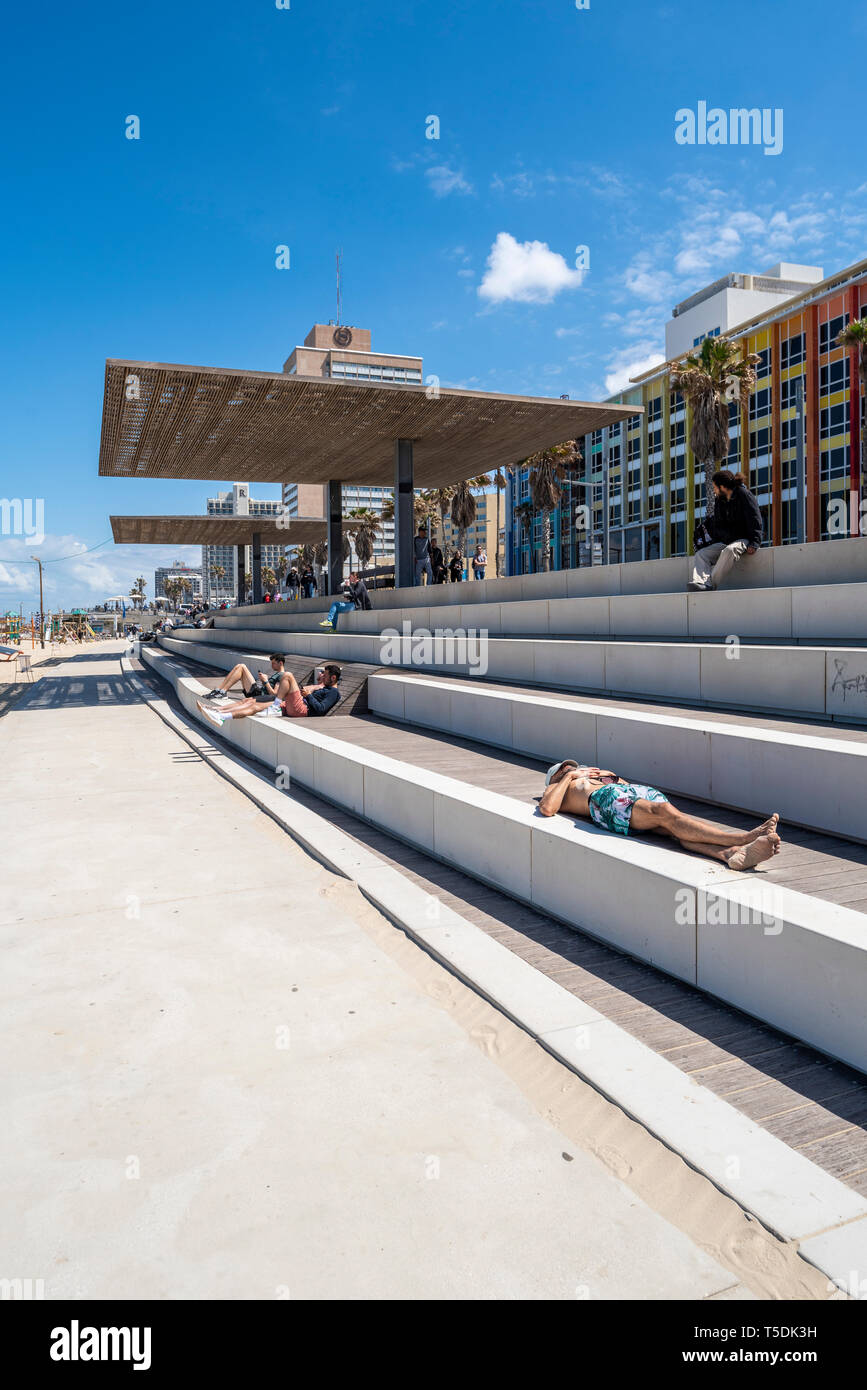 Israel, Tel Aviv-Yafo - 22 April 2019: The new Tayelet - Central Beach ...