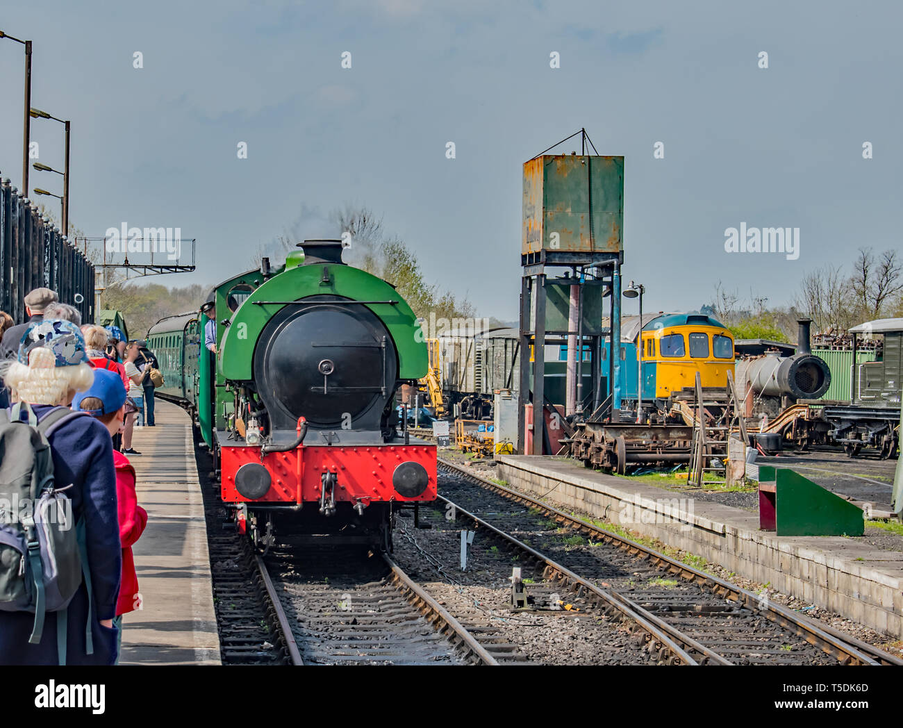 Green steam train hi-res stock photography and images - Alamy