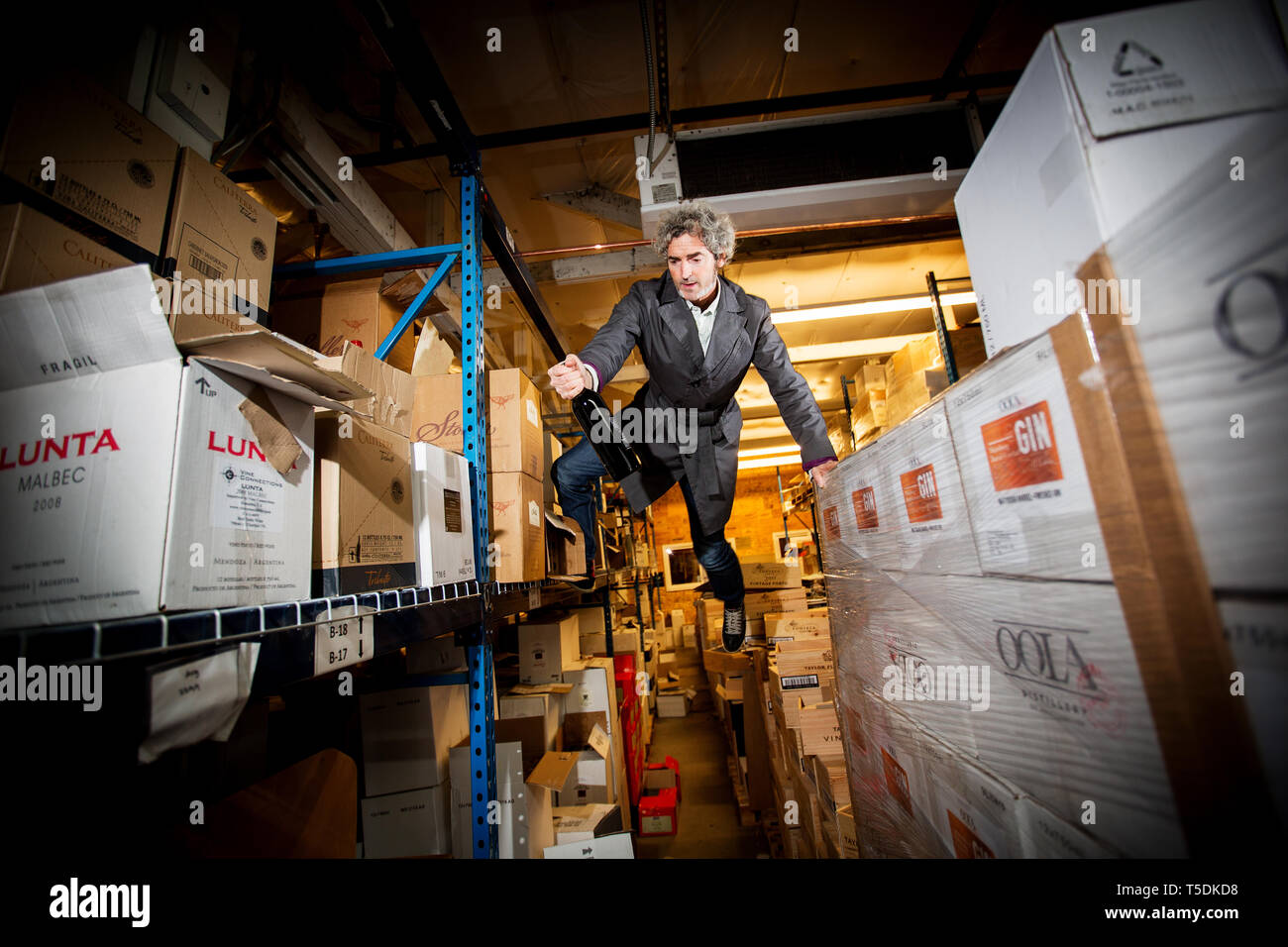 Vinentusiast Jon Rimmerman har bygd opp vinfirmaet Garageist ved hjelp ...