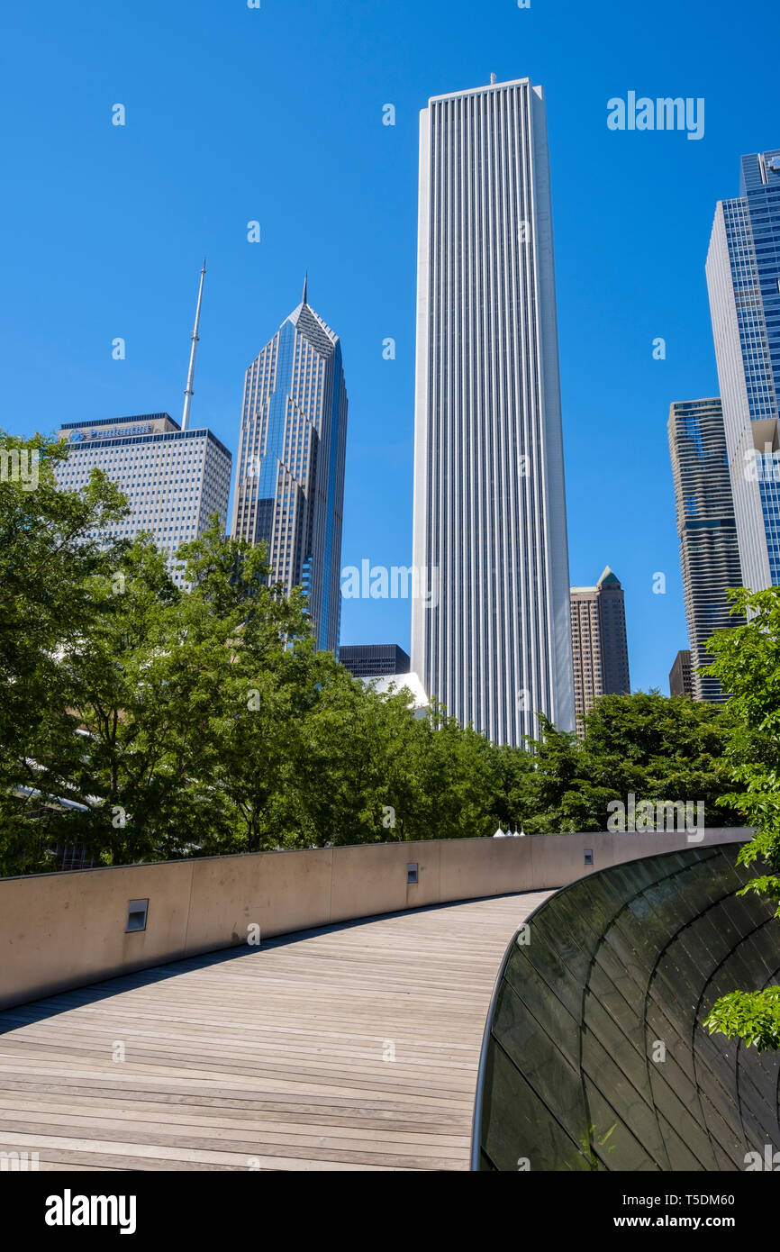 Bp pedestrian footbridge hi-res stock photography and images - Alamy