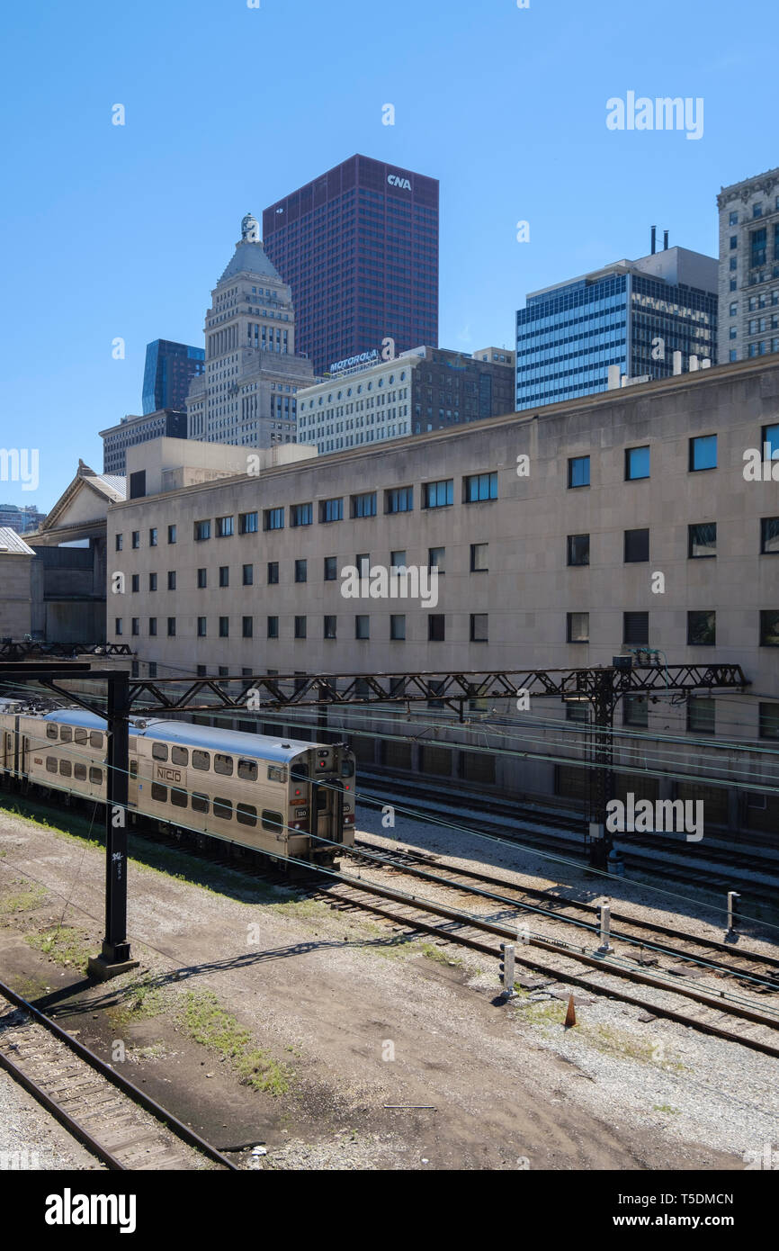 South Shore Line NICTD train in Downtown Chicago Stock Photo - Alamy