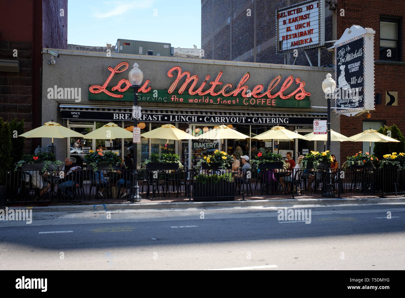 Exterior of the popular Lou Mitchell's Restaurant in Downtown Chicago ...