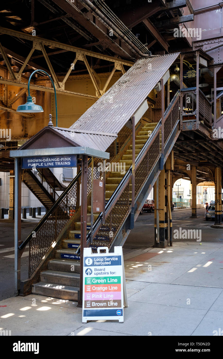 Entrance to CTA Loop metro lines in Downtown Chicago Stock Photo - Alamy