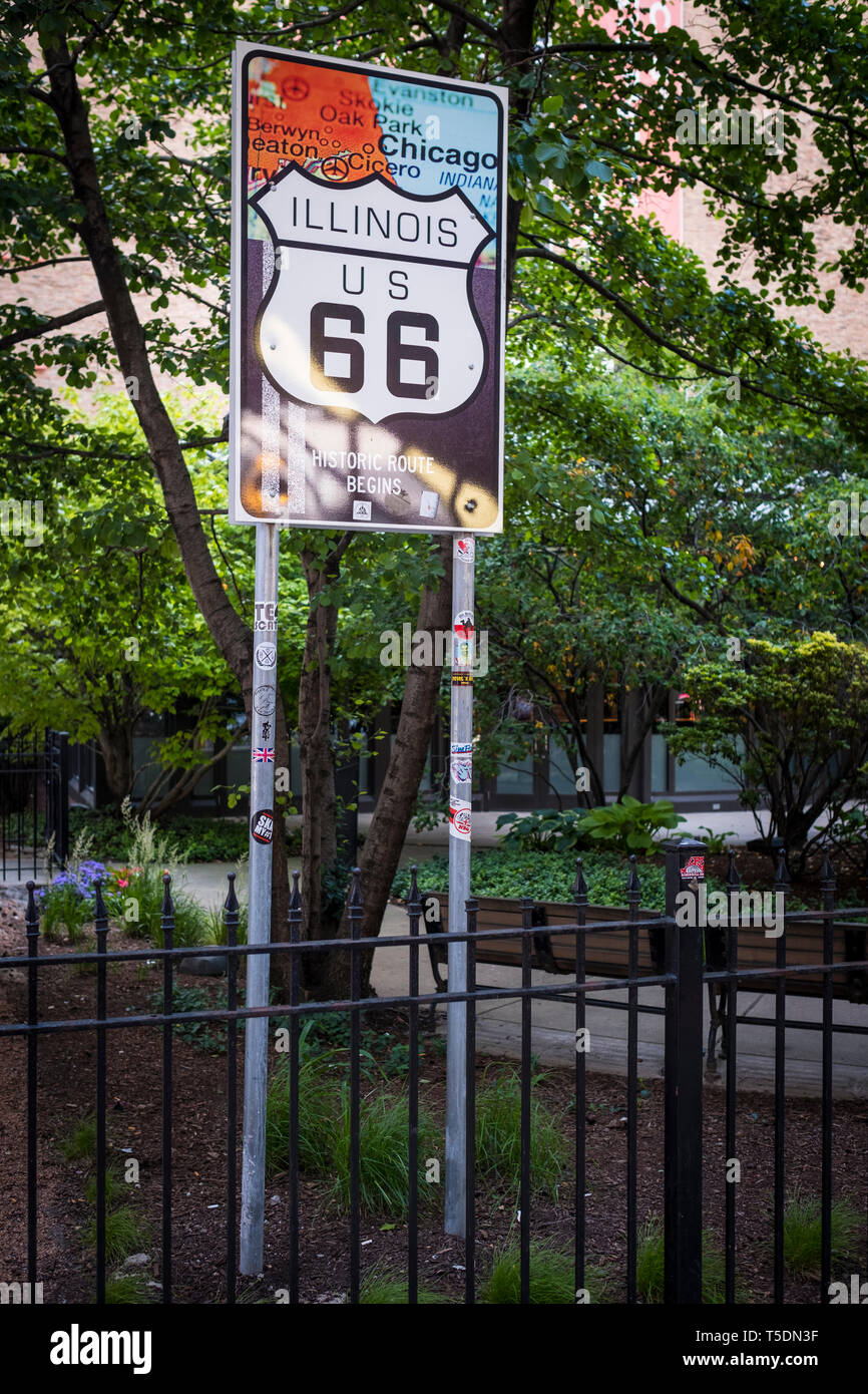 Iconic Route 66 starting sign in Downtown Chicago Stock Photo - Alamy