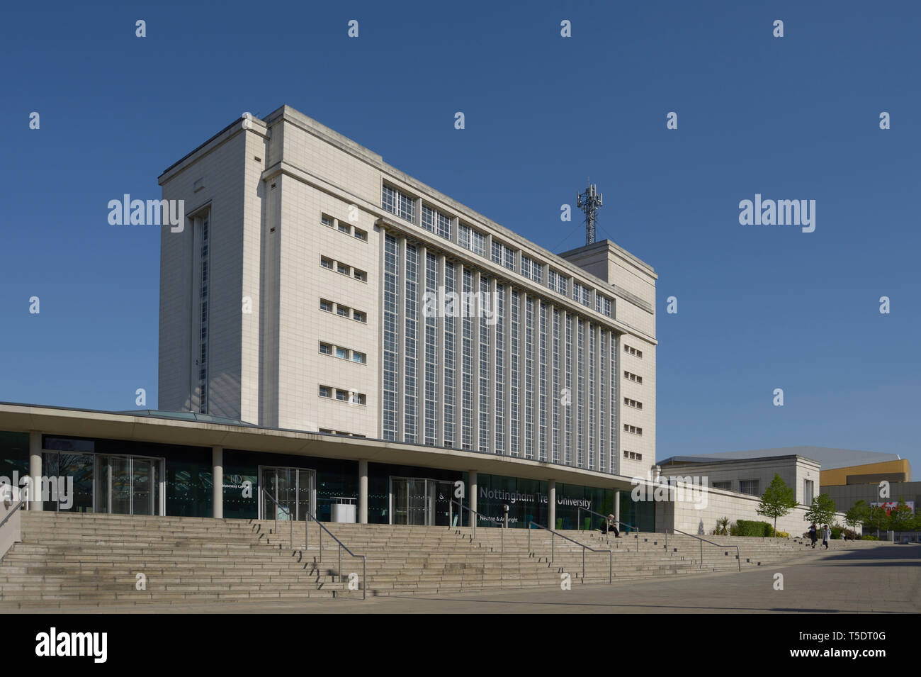 Arkwright & Newton buildings entrance to Nottingham Trent University ...
