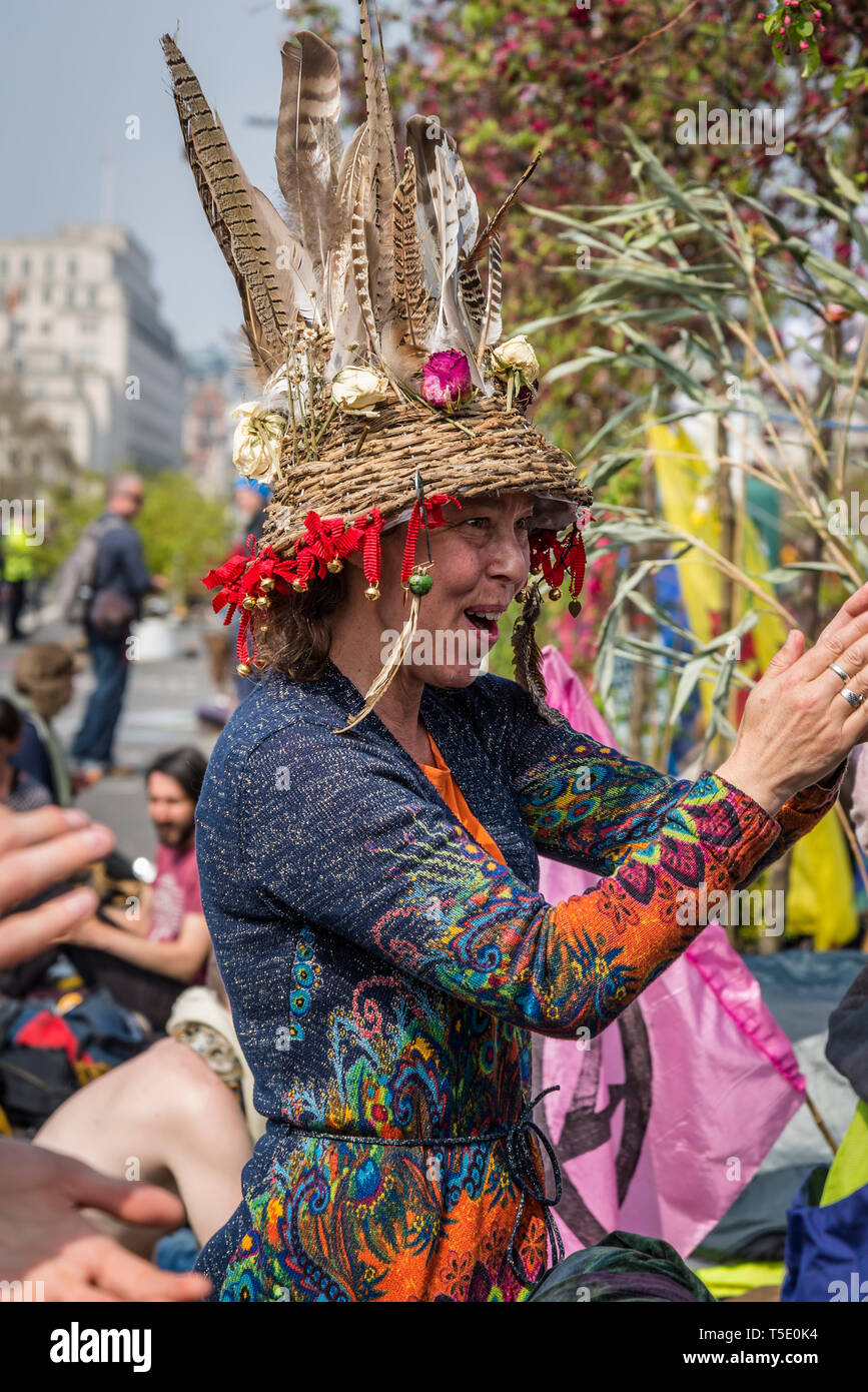 Extinction Rebellion protest on Waterloo Bridge, Colourfully dressed ...