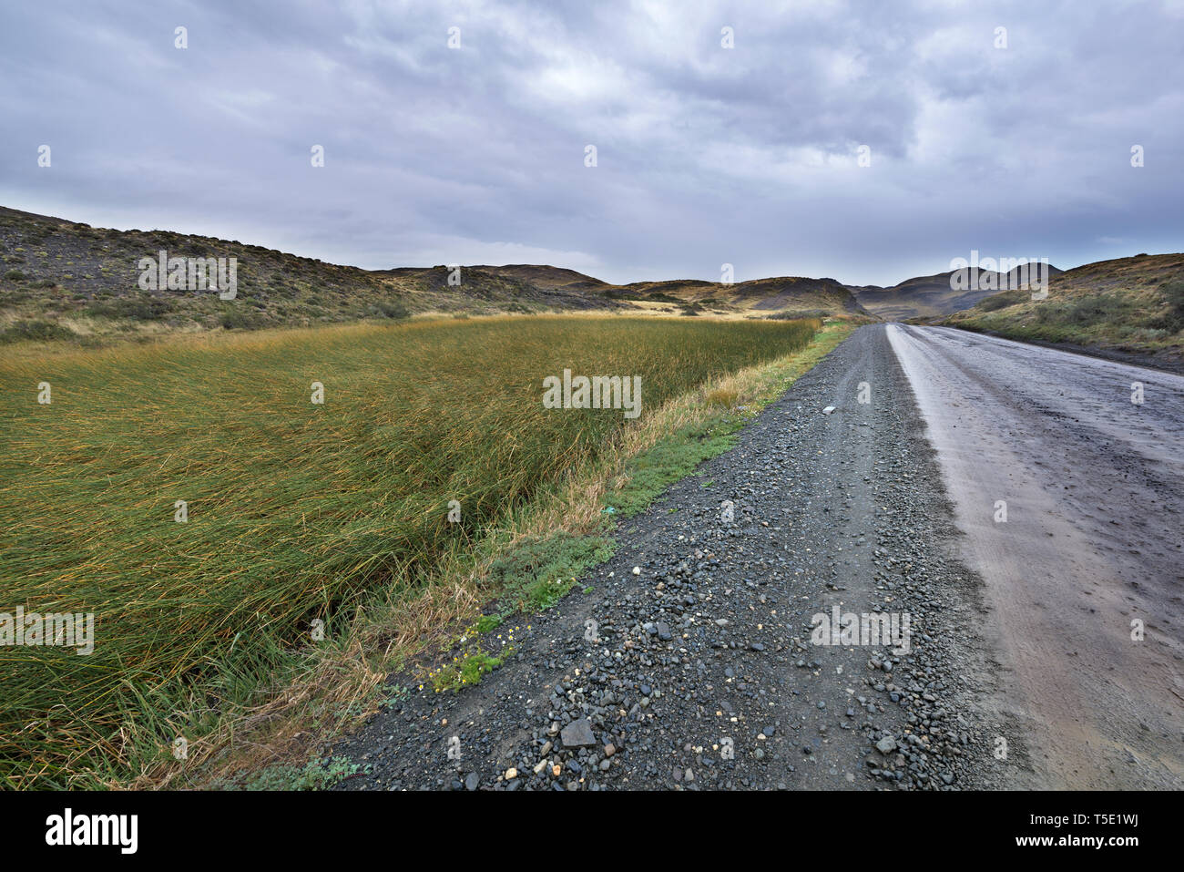 Dirty roads hi-res stock photography and images - Alamy