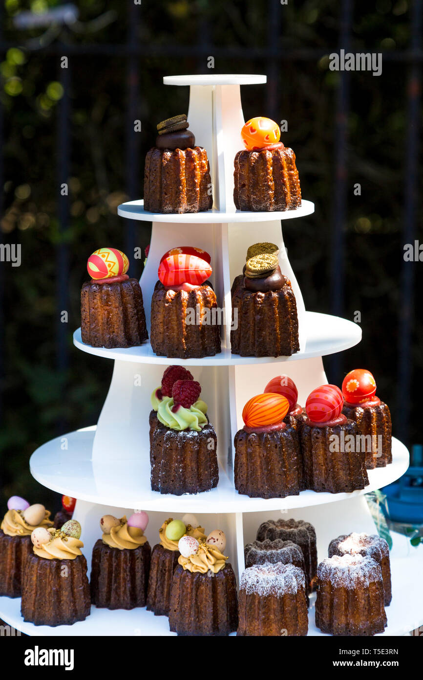 Cake stall cakes stalls market hi-res stock photography and images - Alamy