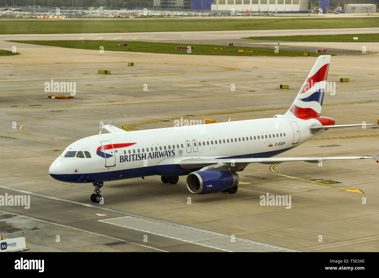 British Airways Airbus A320 Tail High Resolution Stock Photography and ...