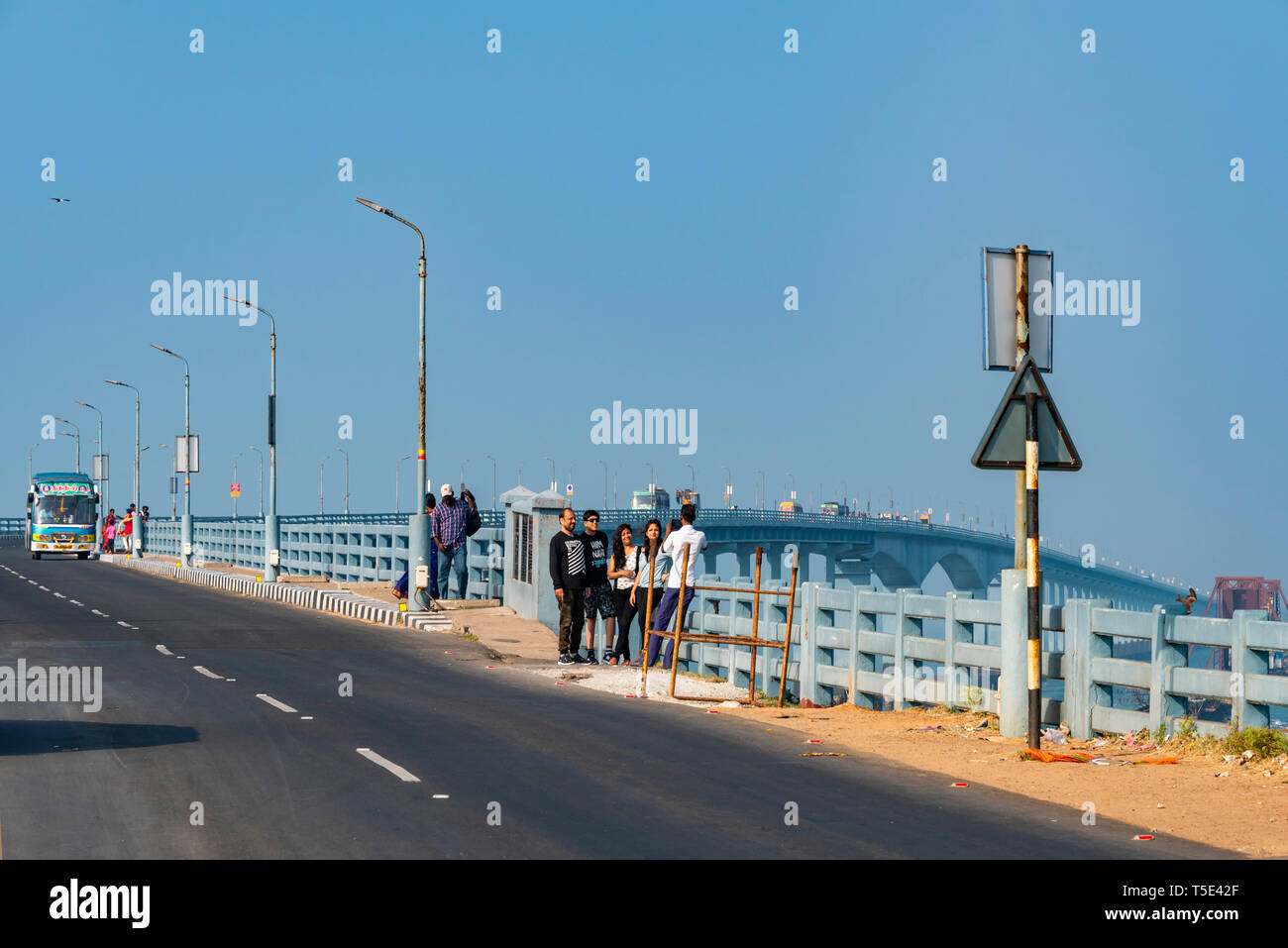 Tourists go cross country hi-res stock photography and images - Alamy