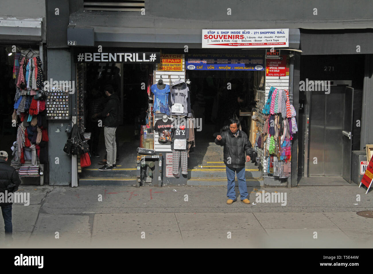 Chinese shop front chinatown hi-res stock photography and images - Alamy