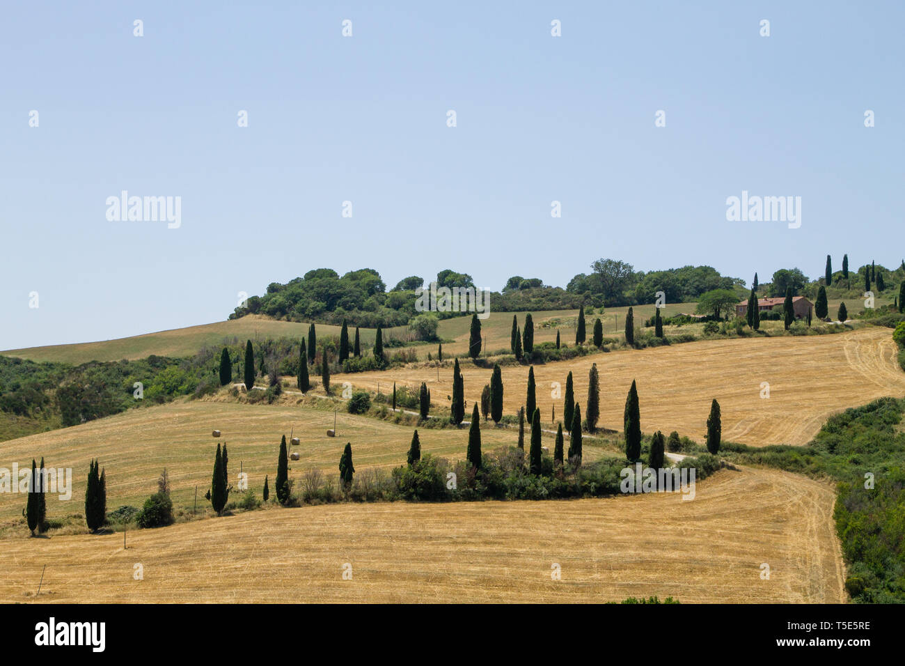 Tuscany toscana farmhouse scenery hi-res stock photography and images ...