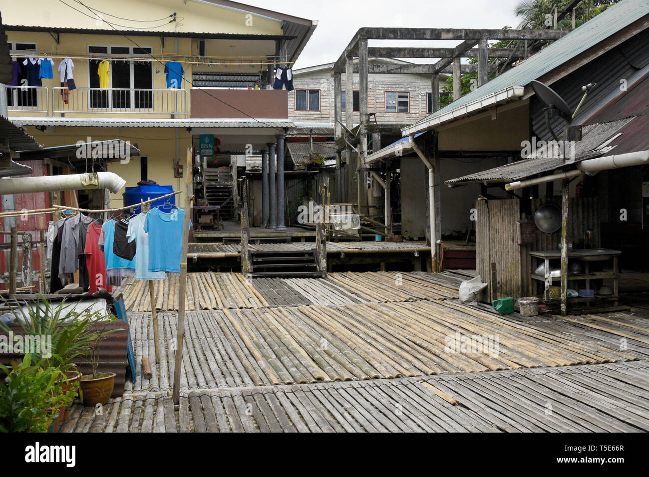 Laundry drying in communal area of Bidayuh tribal longhouse, Kampung ...
