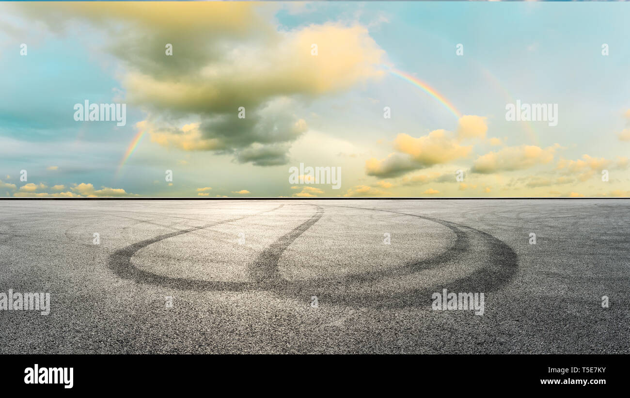 Car race track sunset hi-res stock photography and images - Alamy