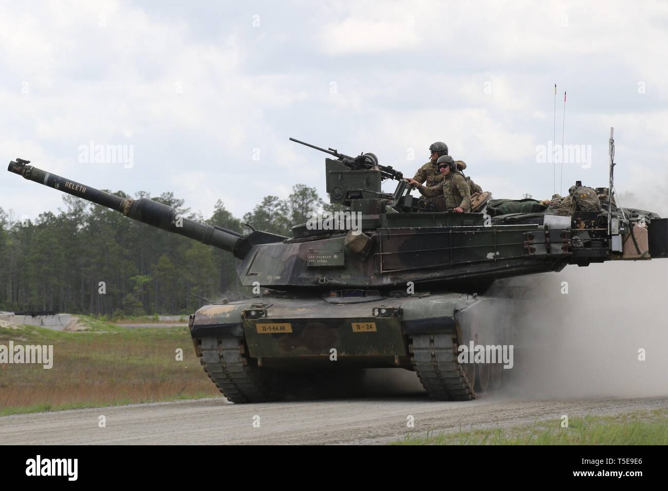 Tank gunnery crews hi-res stock photography and images - Alamy