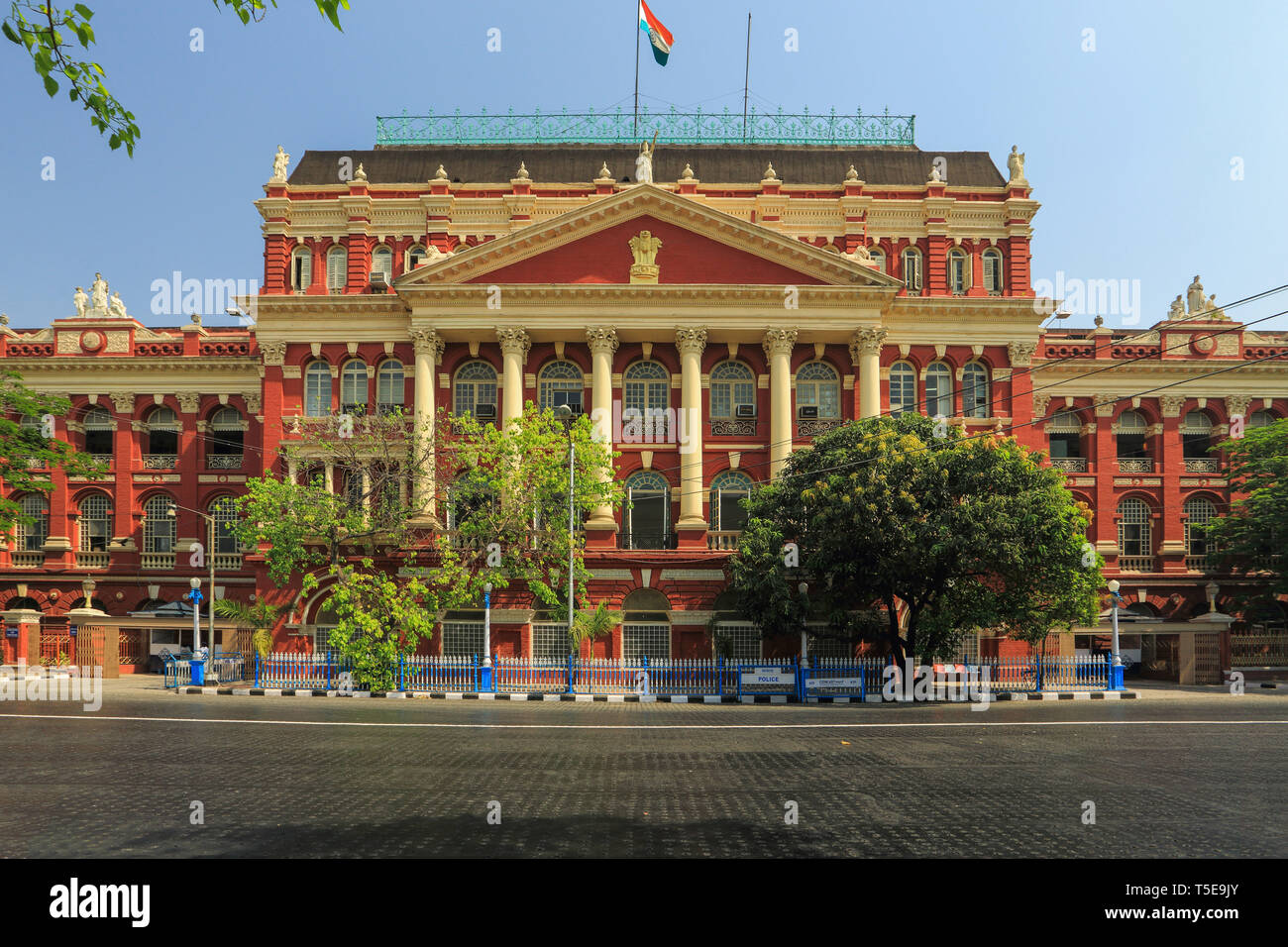Writers building kolkata hi-res stock photography and images - Alamy