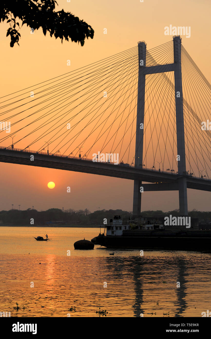 vidyasagar setu Hooghly River at Kolkata, West Bengal, India, Asia ...