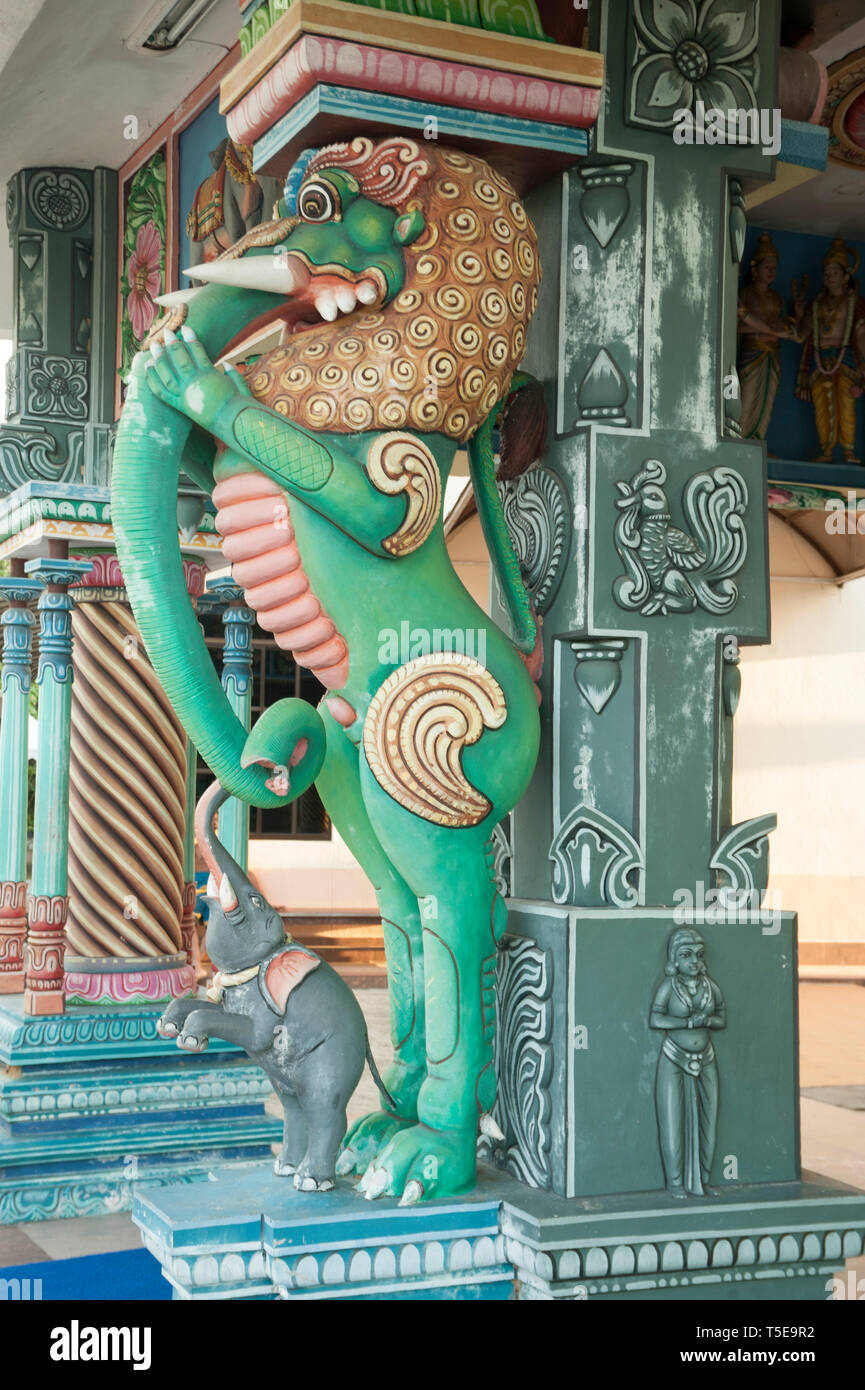 Imperial Guard sculpture at Sri Aruloli Thirumurugan temple, Malaysia ...