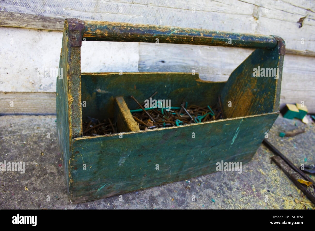 Old wooden nail box rusty hi-res stock photography and images - Alamy