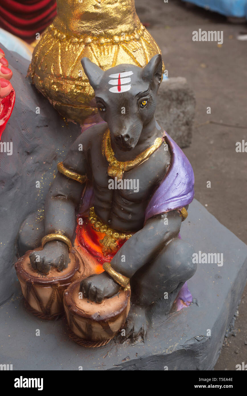 Tabla vertical hi-res stock photography and images - Alamy