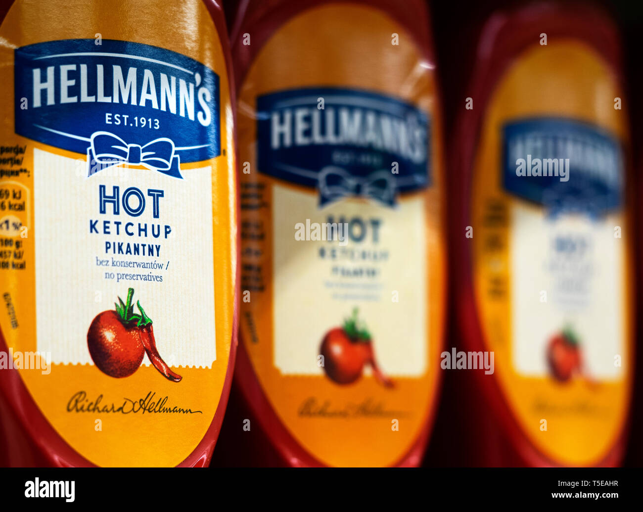 Hellmanns ketchup hi-res stock photography and images - Alamy