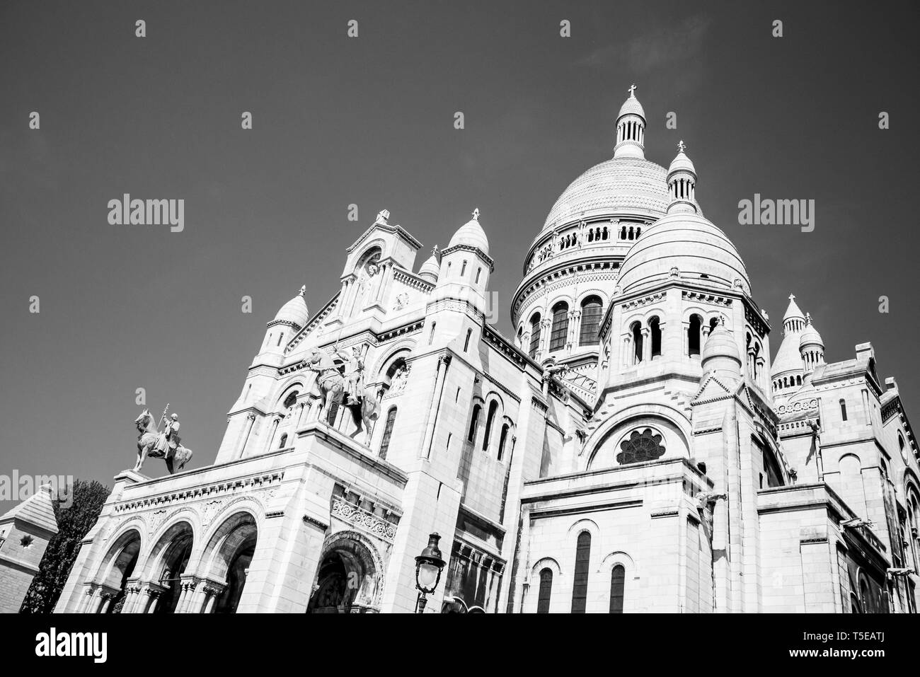 Sacre coeur church paris Black and White Stock Photos & Images - Alamy