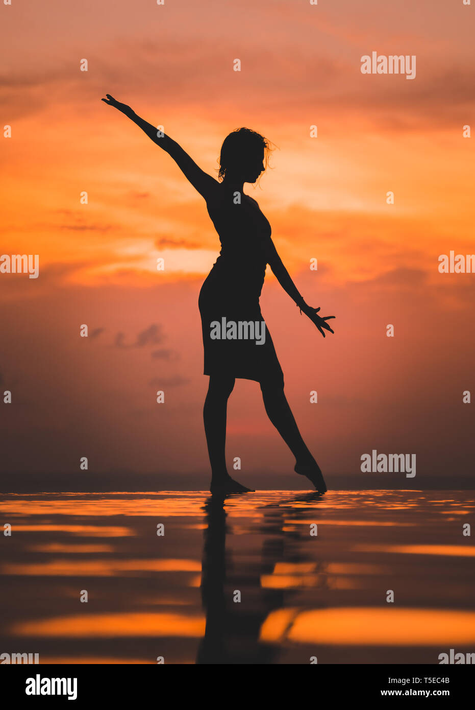 Pool dance woman hi-res stock photography and images - Alamy