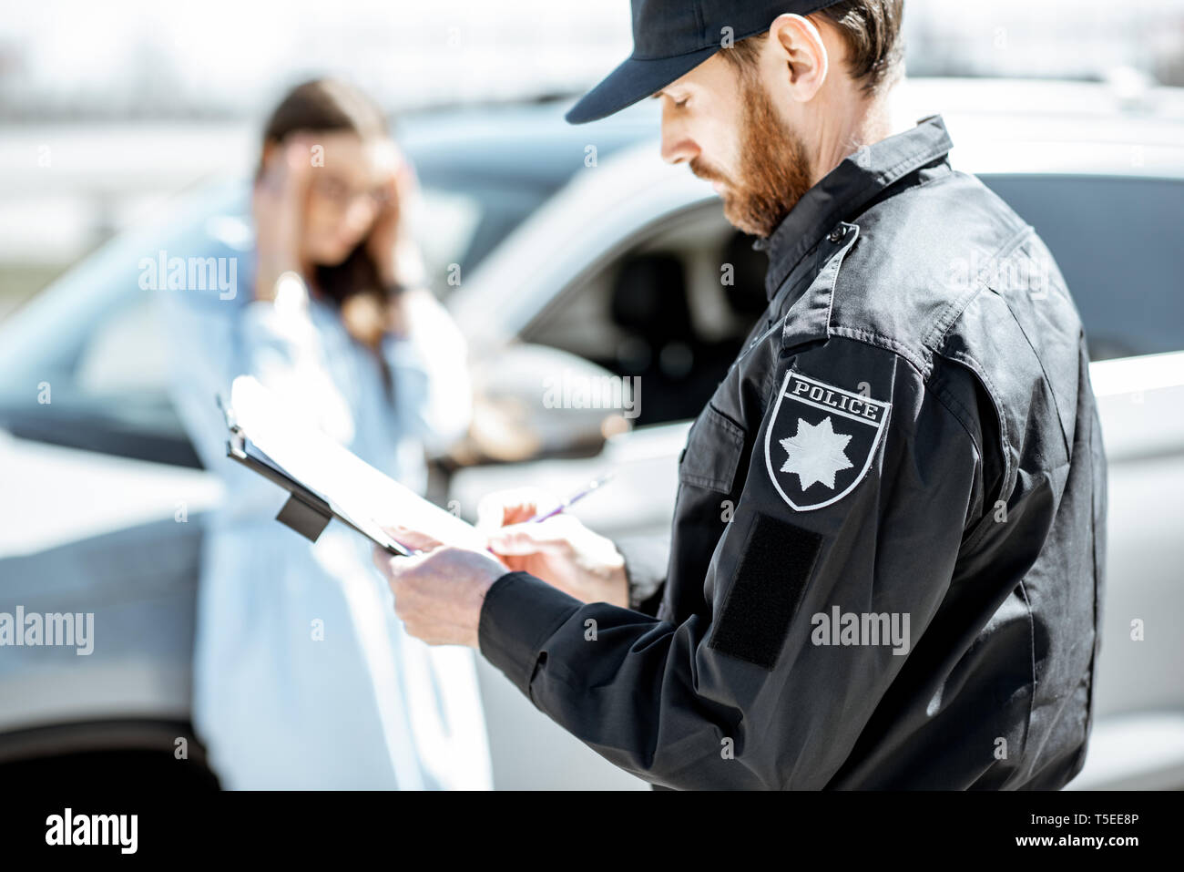 Police issuing a fine hi-res stock photography and images - Alamy