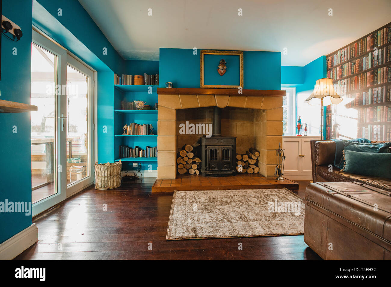 Wide angle view the interior of a vibrant living room Stock Photo - Alamy