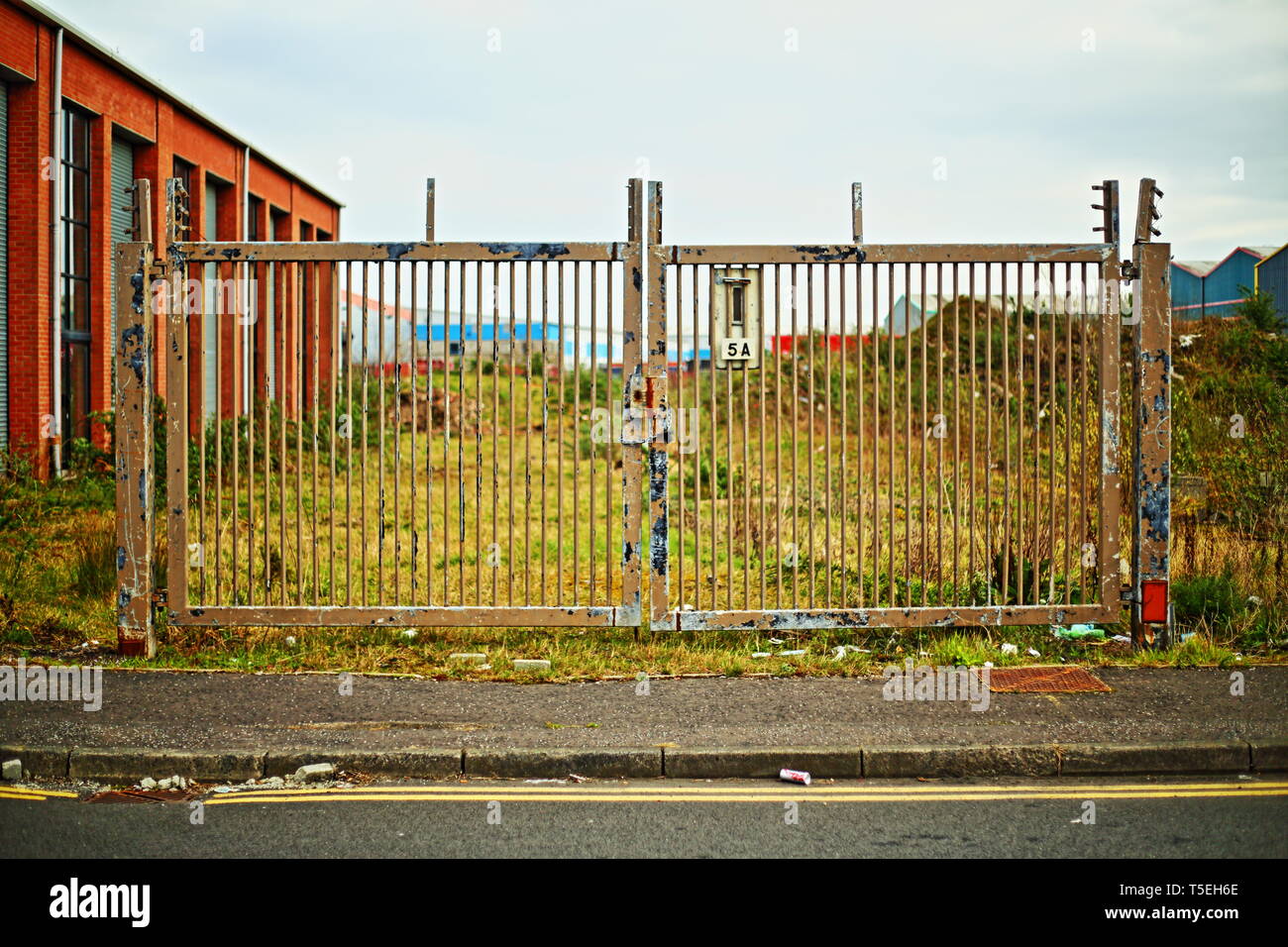 Large steel metal gates hi-res stock photography and images - Alamy