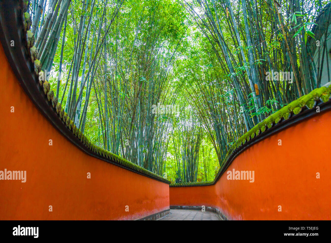 Asia wall red hi-res stock photography and images - Alamy