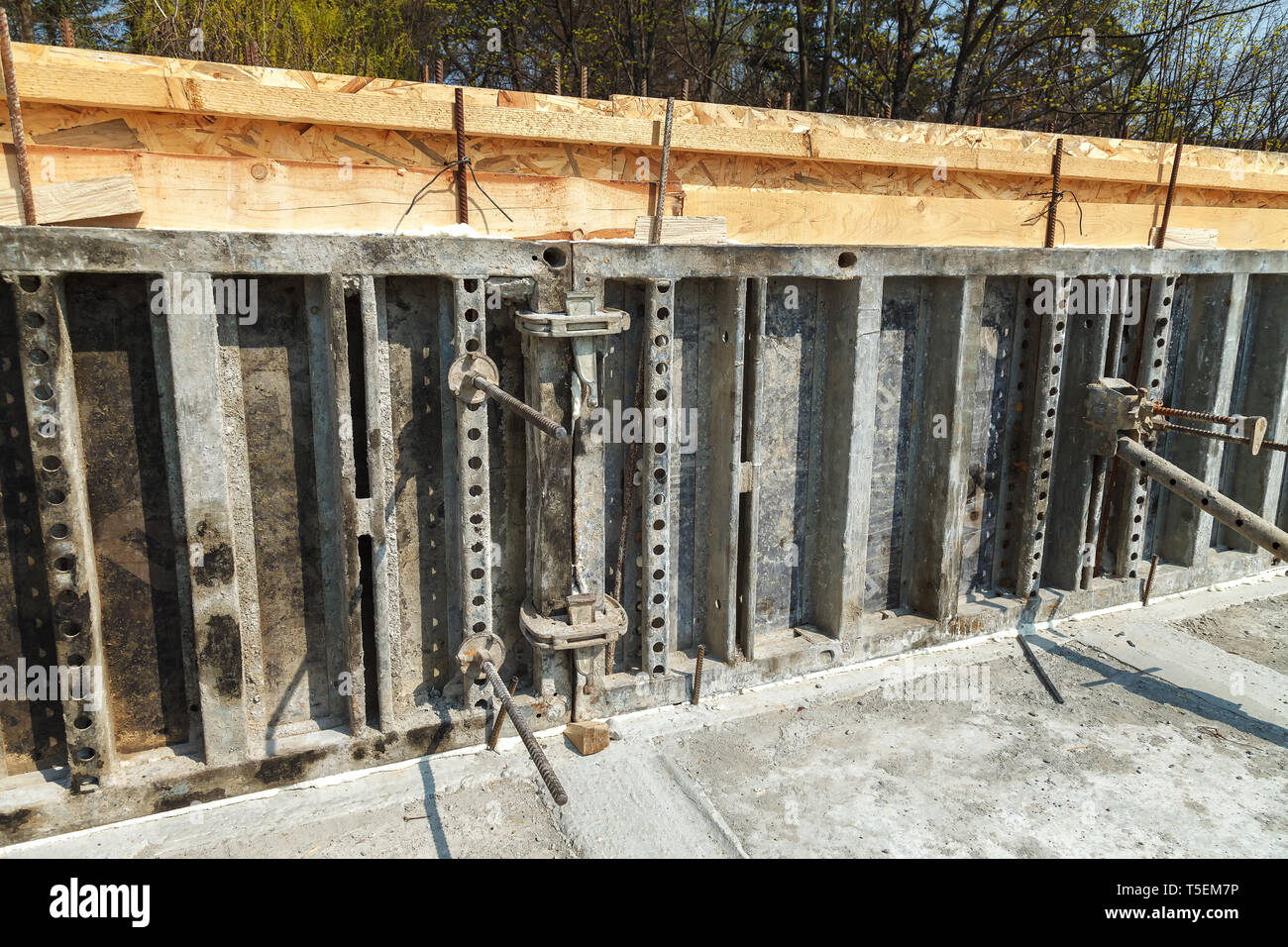 Construction of a new building, installation of metal structures in the ...