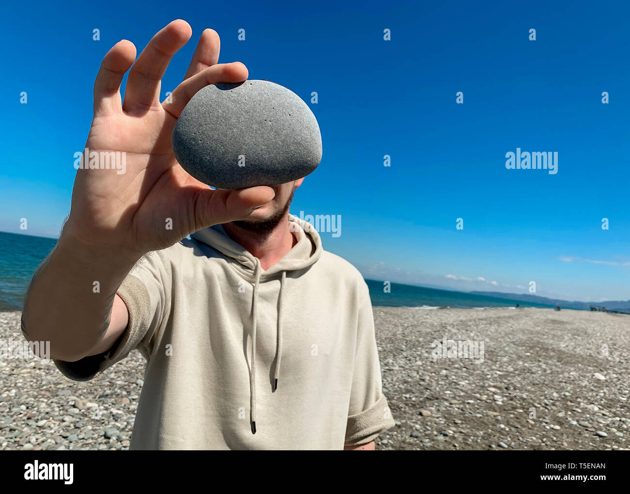 Man face shape rock hi-res stock photography and images - Alamy
