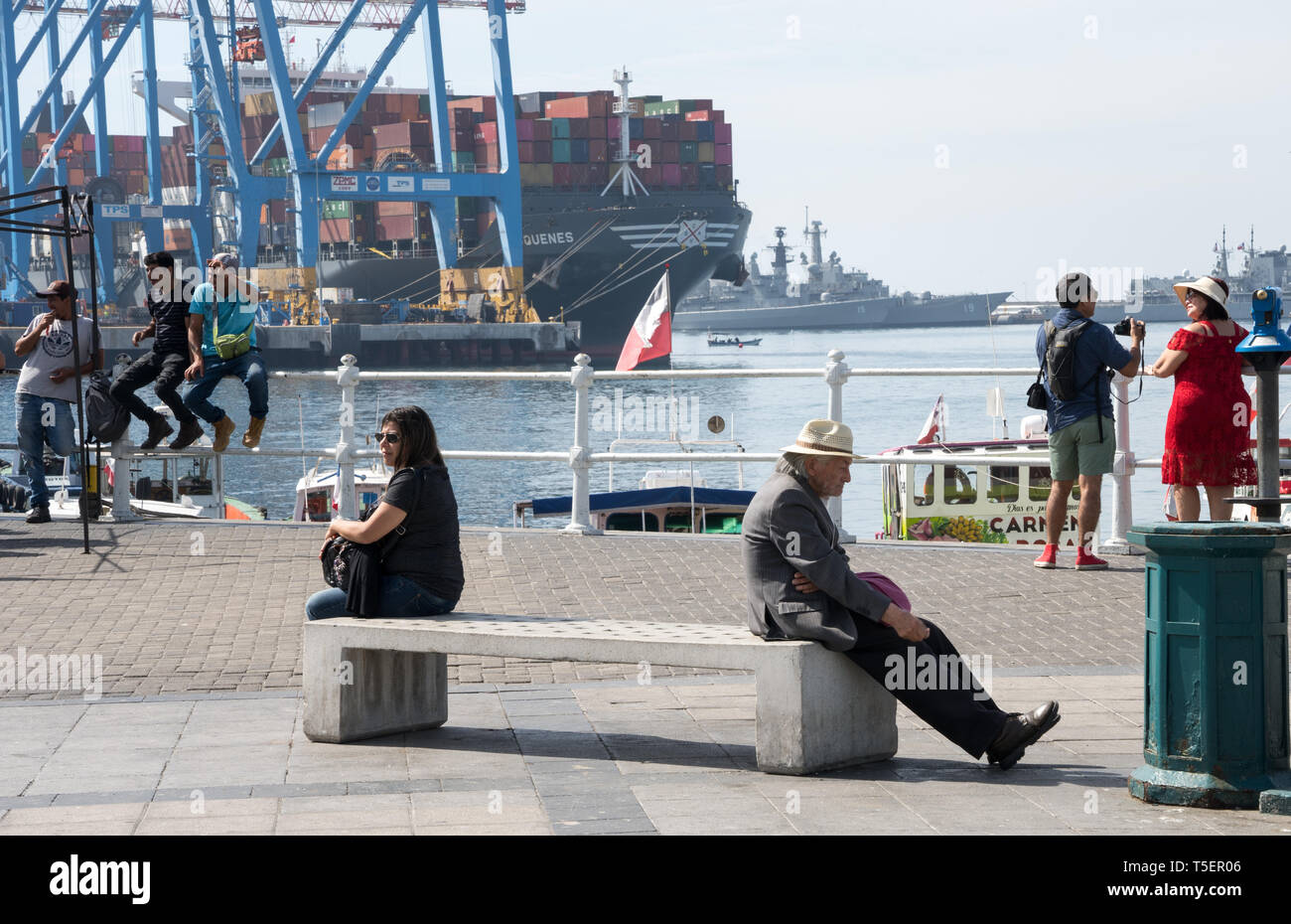 People relaxing at the Prat Dock (Muelle Prat) in Valparaiso, Chile ...