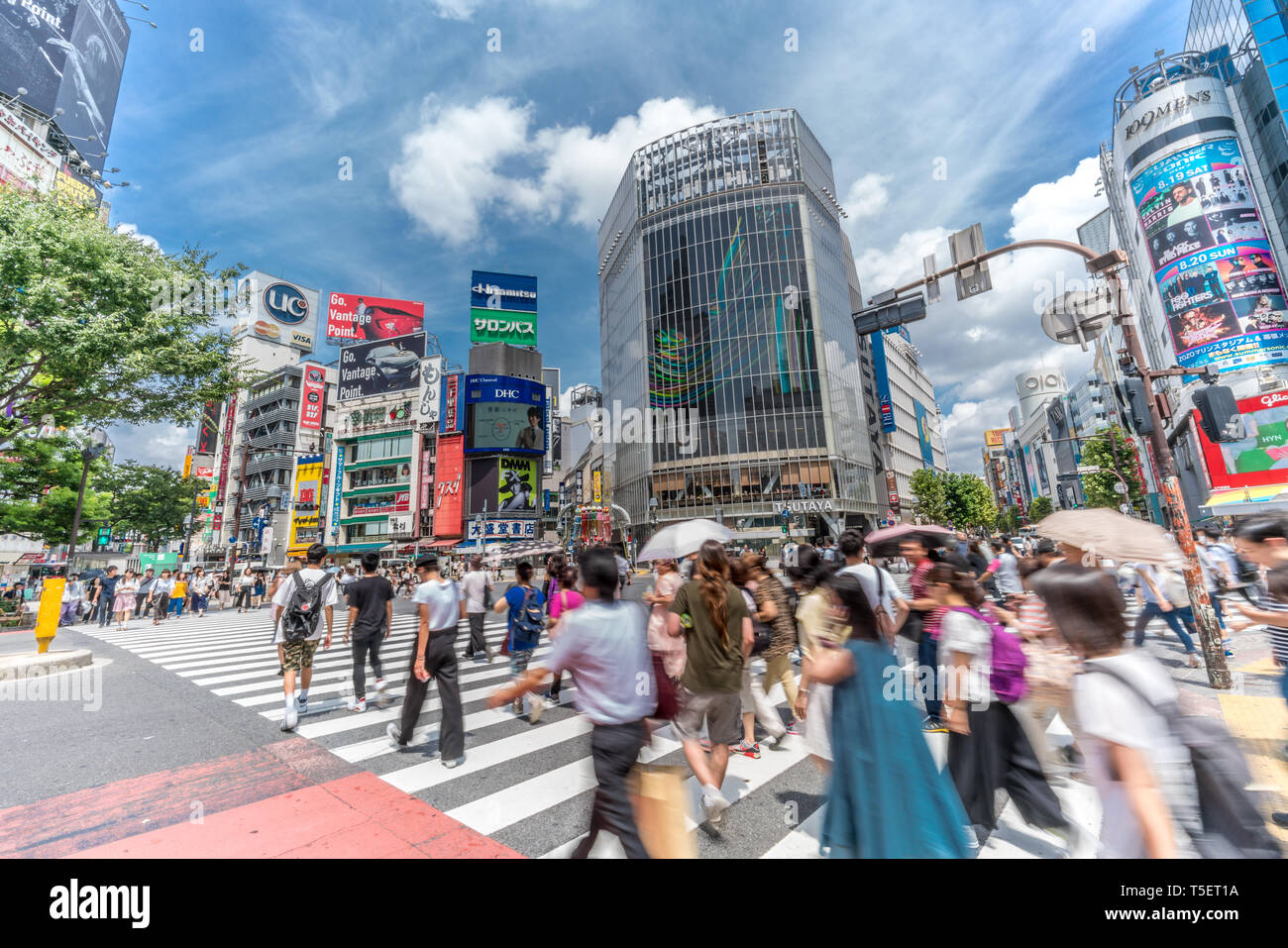 Shibuya - Tokyo, August 07, 2017 : Pedestrian cross at Shibuya Crossing ...