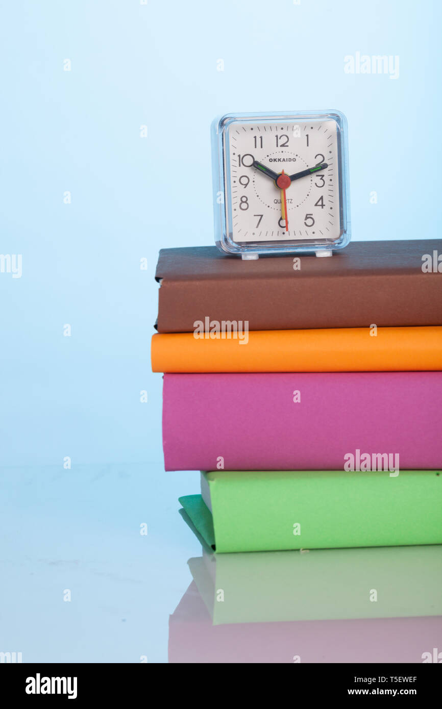 Pocket watches desk hi-res stock photography and images - Alamy